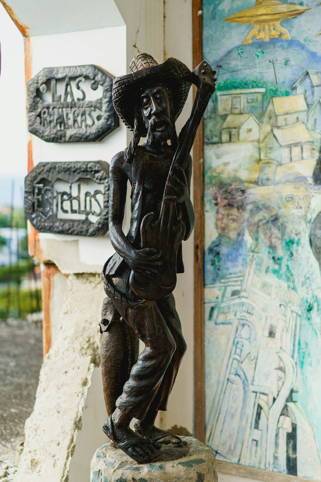 Craziest Places in the Dominican Republic: Castillo Mundo King, Sosua